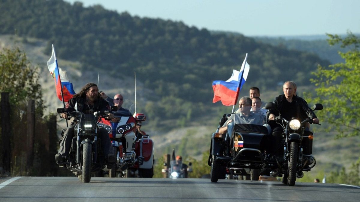 Putin vizitează bike-show-ul de la Sevastopol, Crimeea – Vesti din Rusia